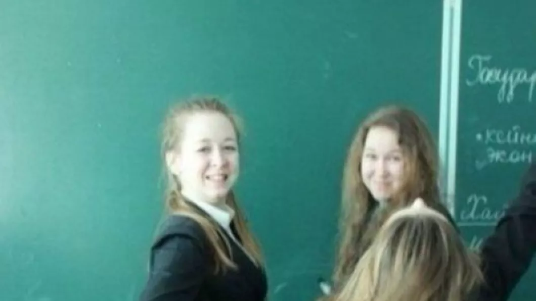 Eleve de 13 ani, surprinse GOALE la scoala! Profesorii sunt STUPEFIATI ...