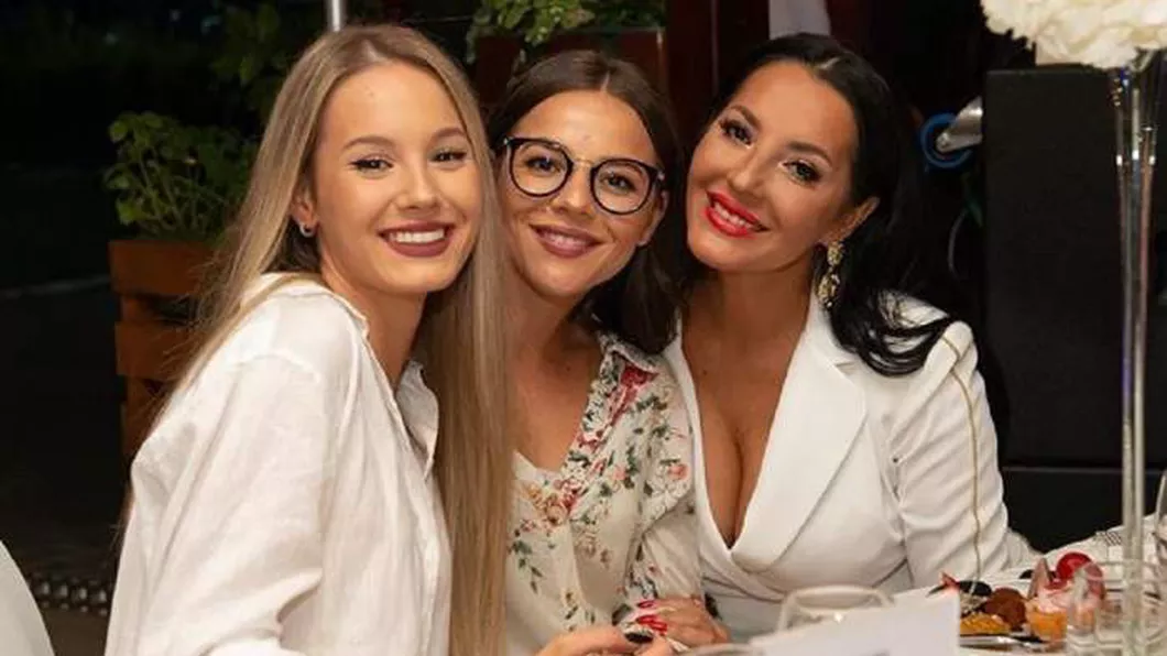 Surpriză gigantică în showbiz-ul din România. Angela Rusu şi fiica sa ...