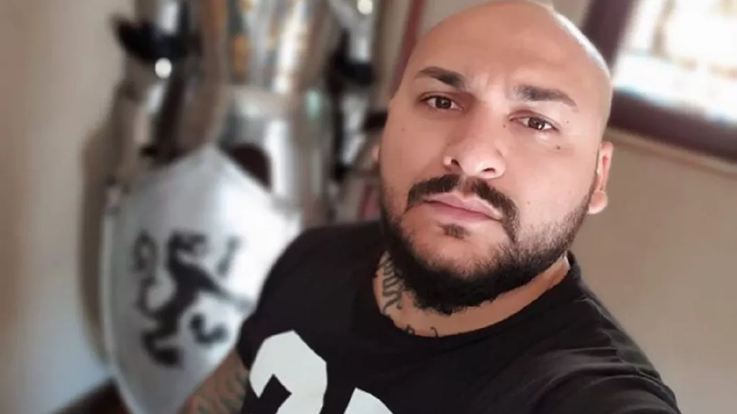 Casa lui Dani Mocanu îi uimește pe trecători. Ce a putut să își pună ...