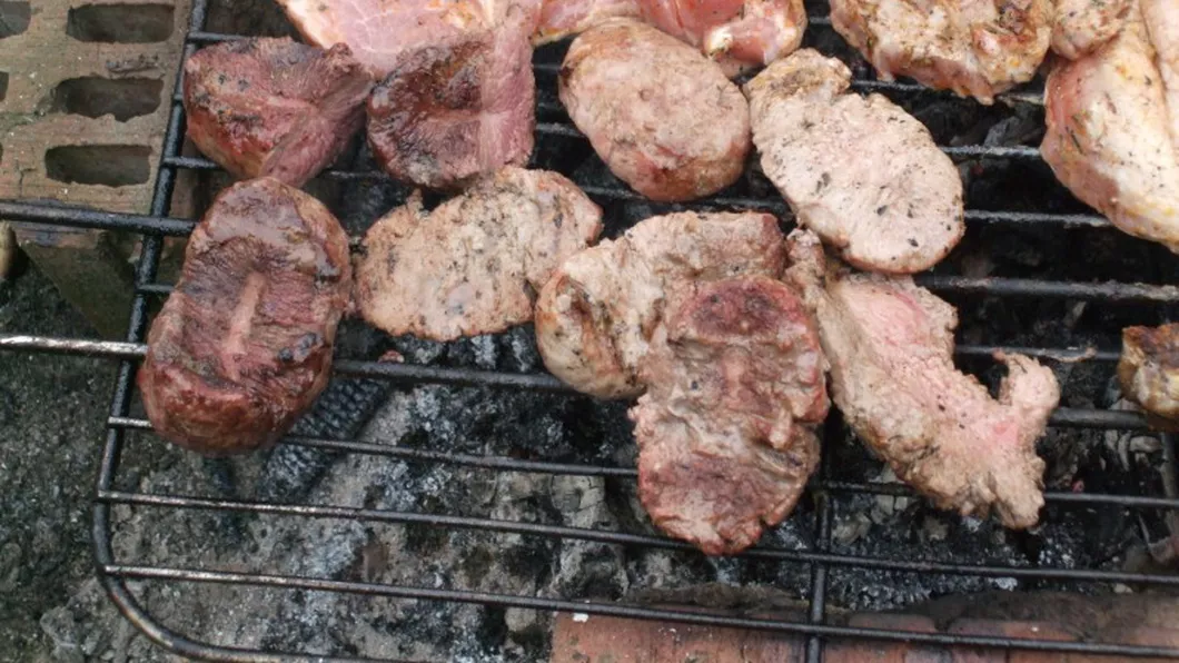 Fudulii de porc la grătar. De ce ai nevoie pentru a pregăti deliciul ...