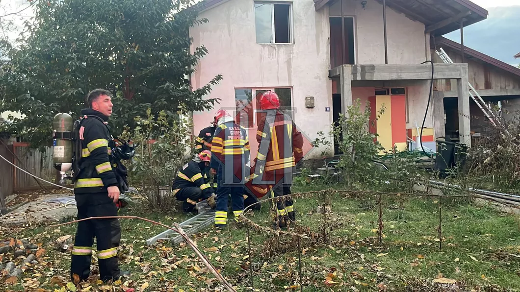 Incendiu în județul Iași! O casă a fost cuprinsă de flăcări - FOTO ...