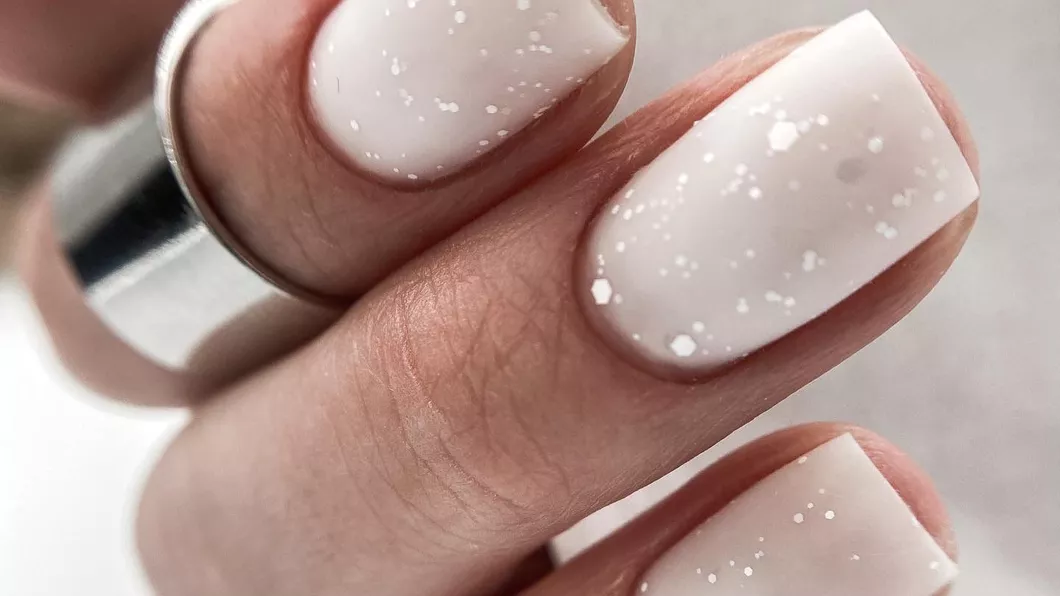 Modele de unghii pentru Crăciun simple. Cele mai actuale și originale idei