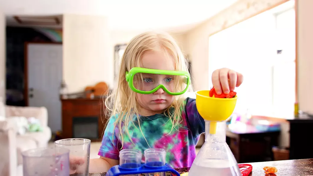 Cele mai frumoase experimente pentru copii acasă
