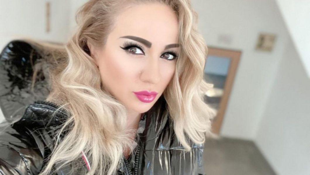 Rocsana Marcu face furori pe Instagram. Frumoasa vedetă a renunțat la ...