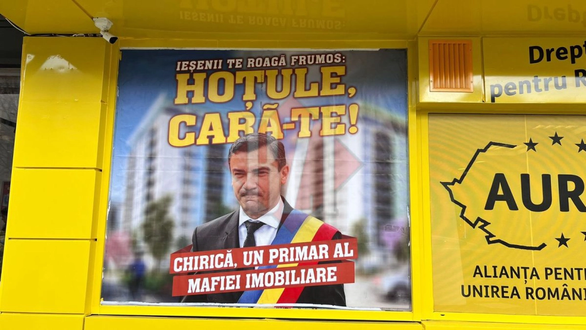A revenit pe sediul de la AUR bannerul cu ”Hoțule, cară-te! Chirica, un ...