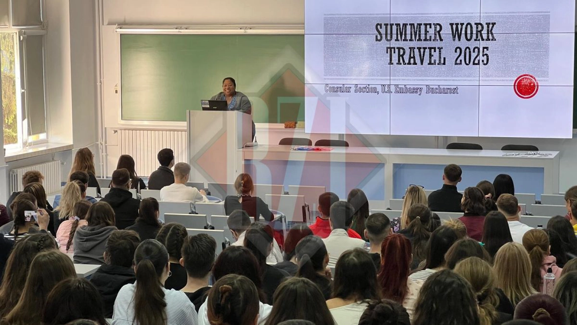 Vizita oficială la USV Iași: Tamara Mitchell, Vice-Consul al Ambasadei ...