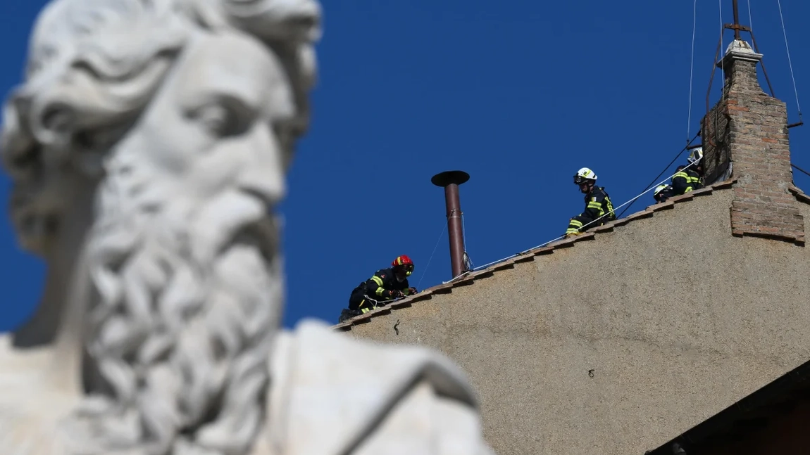 Fumul alb se pregătește să urce din nou! Vaticanul dă startul ...