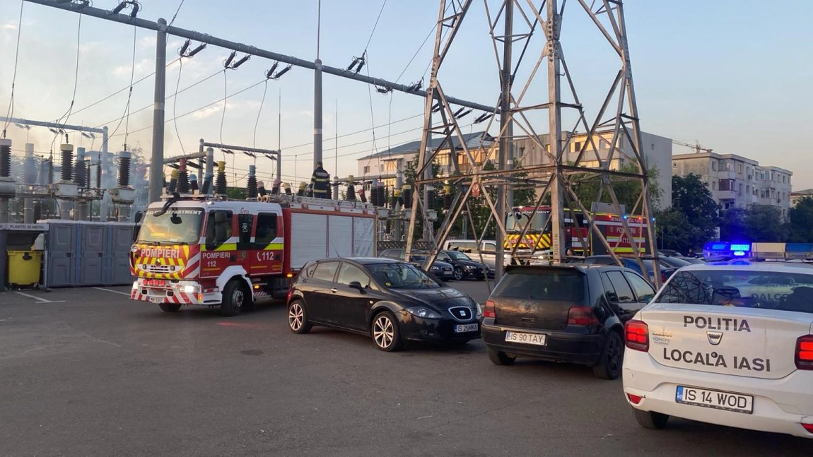 Incendiu la un punct de transformare, cu extindere la vegetație uscată ...