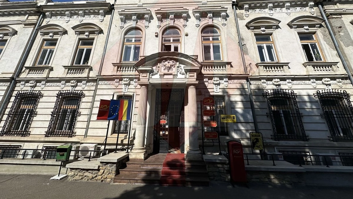 Poșta Română a scos oficial la închiriat sediul de pe Cuza Vodă ...