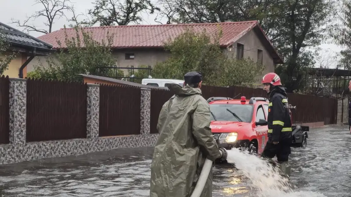 Noul bilanț al ciclonului Barbara! Mii de oameni fără curent și drumuri ...