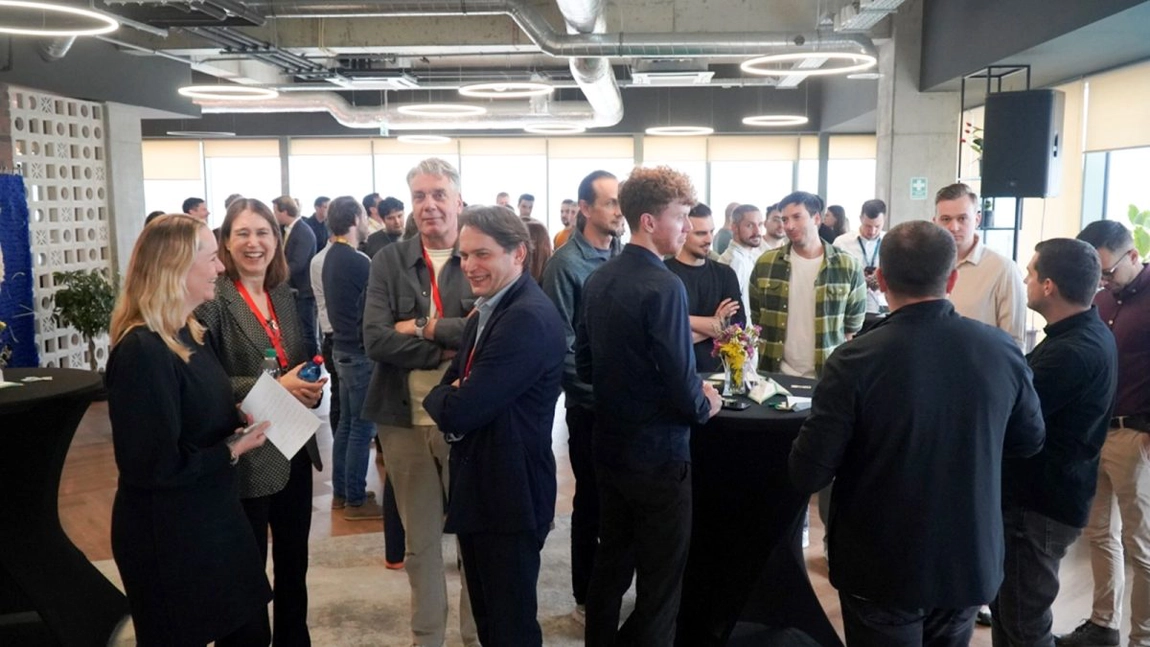 ABN AMRO Clearing Bank a sărbătorit 1 an de la deschiderea hub-ului AAC ...