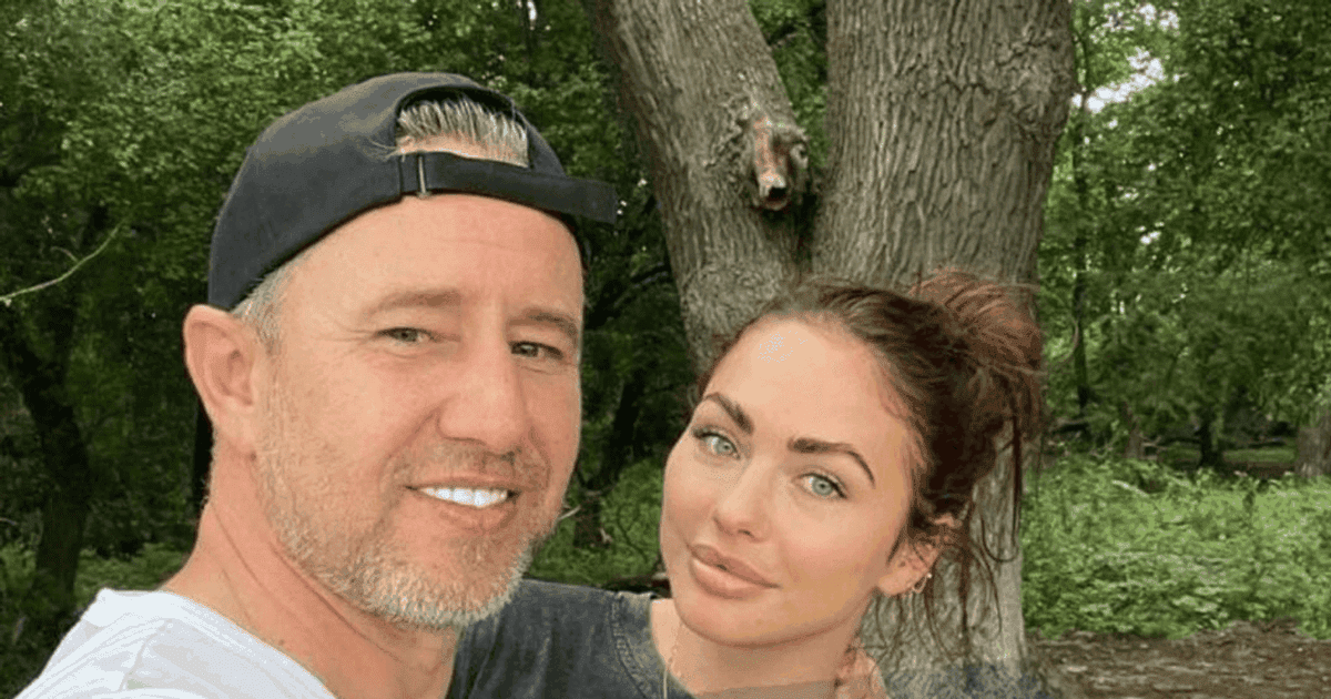 Laurențiu Reghecampf o răsfață pe Corina Caciuc. Unde au plecat cei doi după Crăciun • Buna Ziua ...