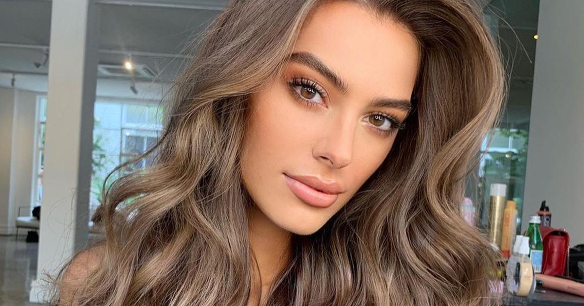 Culori de păr caramel deschis. Nuanța perfectă pentru un look delicat