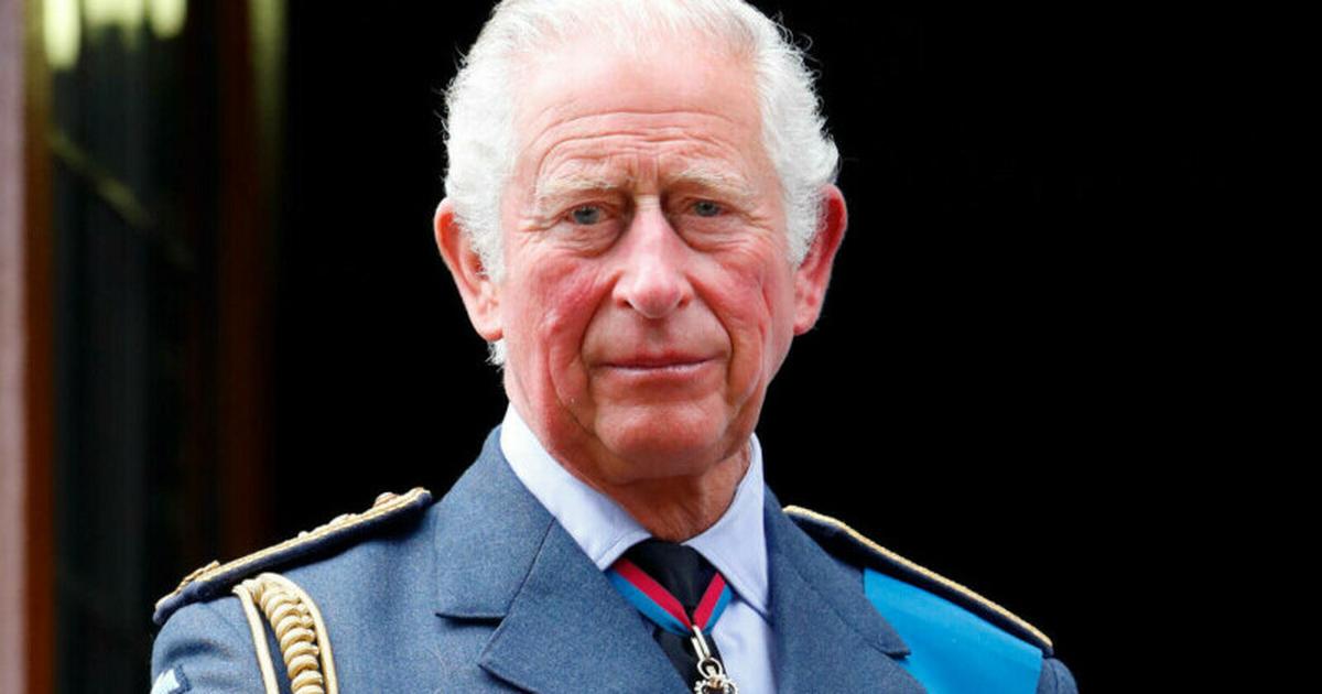 Regele Charles al III-lea îşi reia activităţile publice, după mai multe ...