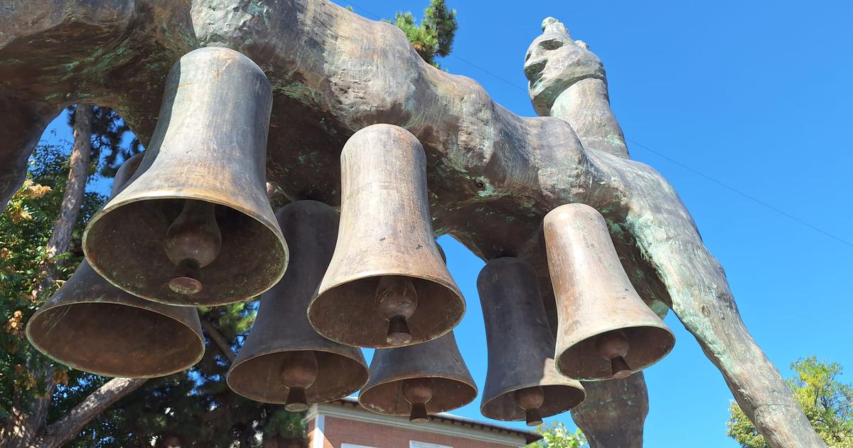 După scandalul cu Hidra, o altă statuie din Iași a fost vandalizată ...