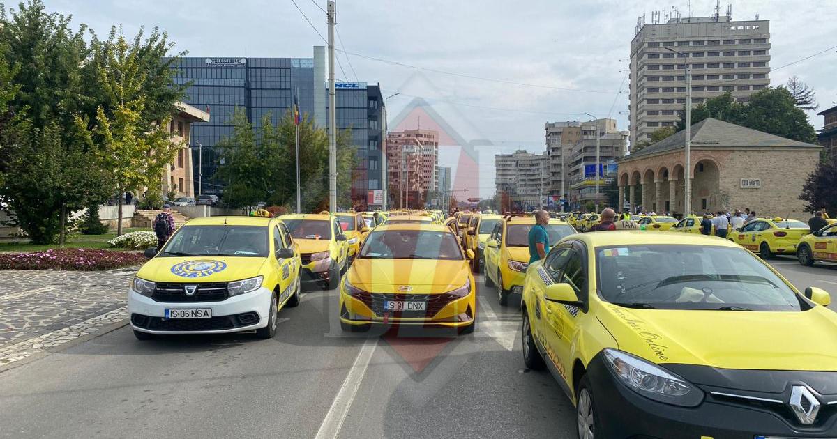 Mircea Manolache, consilier județean PSD Iași, blochează orașul cu un ...