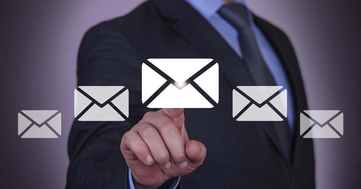 Email sau e-mail, care este diferența? Iată cum se scrie corect!