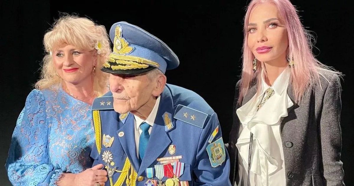 Ea este fiica generalului Radu Theodoru. Voica Theodoru se prezintă ...