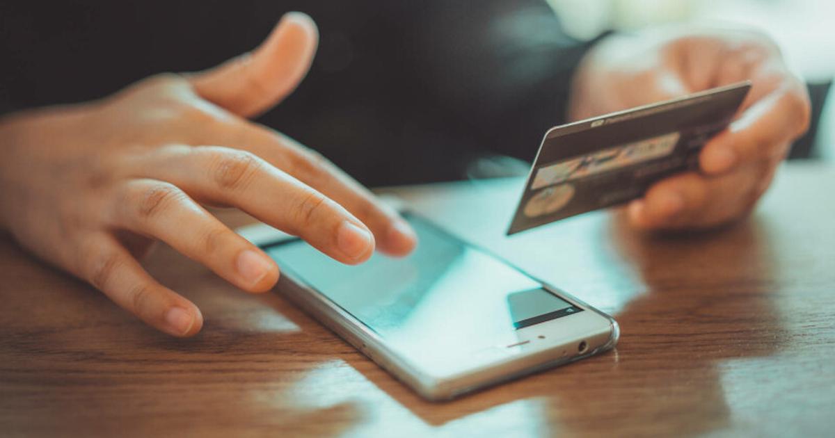 O nouă metodă de fraudă în România! Alertă pentru cei cu card bancar și ...