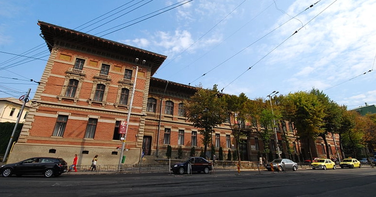 TOPUL celor mai bune licee din România, după rezultatele la examenul de ...