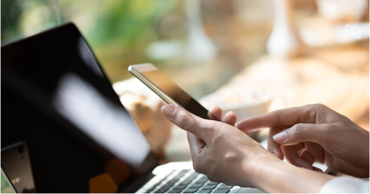 Înșelătoria mascată care îi lasă pe români fără banii din conturile ...