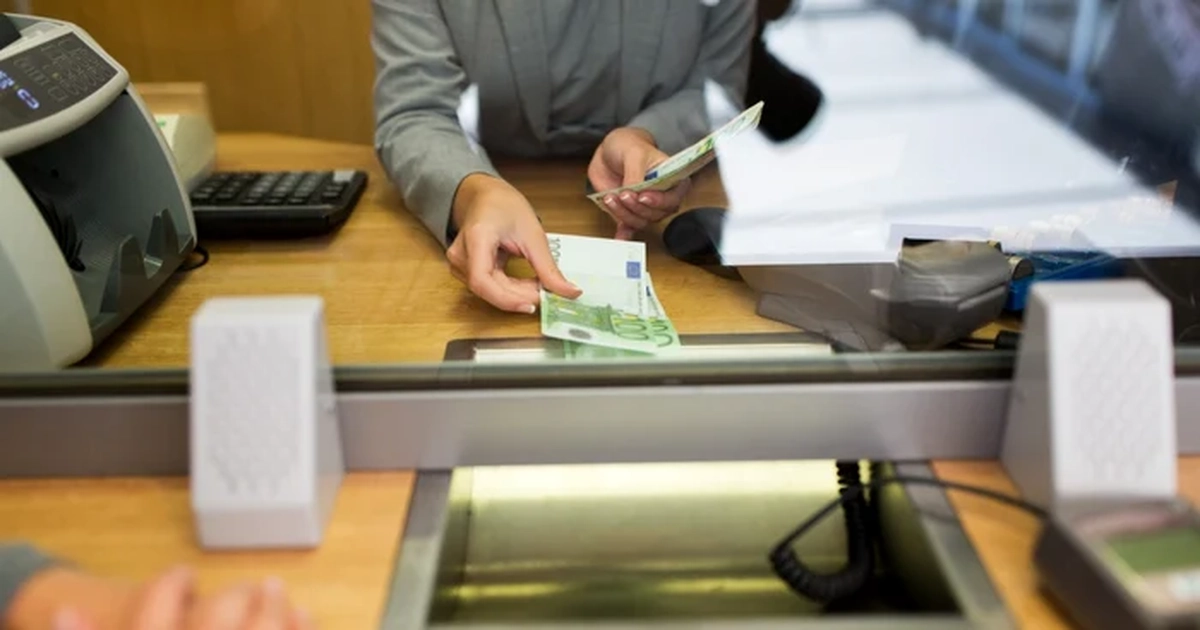 De la 1 octombrie 2025, cresc ratele românilor! Schimbări majore și ...