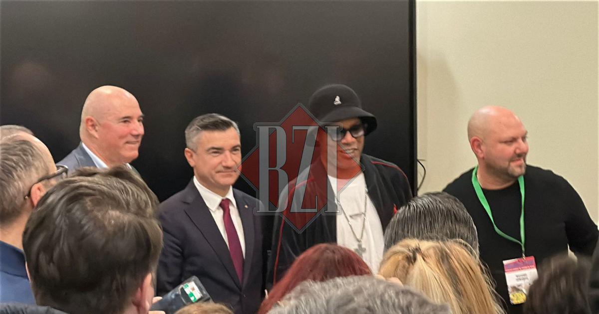 Momentul așteptat de toată lumea! Ce a spus Ronaldinho despre venirea ...