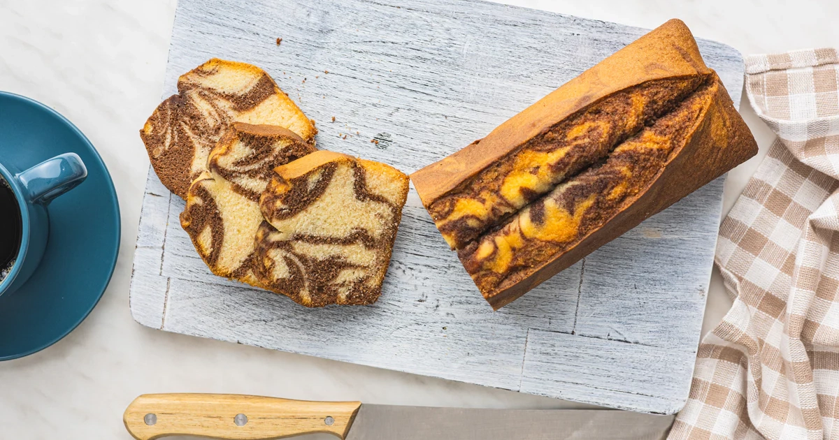 Chec cu 8 ouă și 8 linguri de ulei - Rețetă simplă și pufoasă • Buna ...