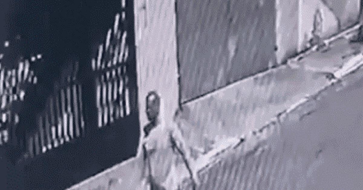 A fost abandonată în mijlocul străzii! Un bărbat a găsit un cadavru ...