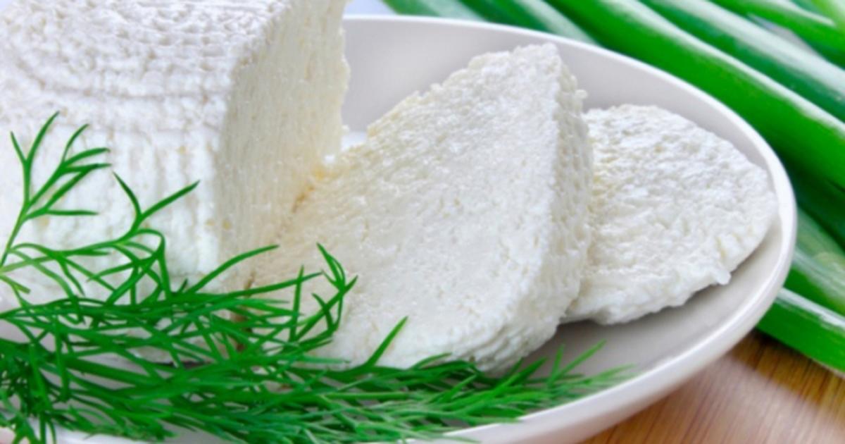 5 motive pentru a consuma urda mai des. Vezi si cu ce alimente o poti ...