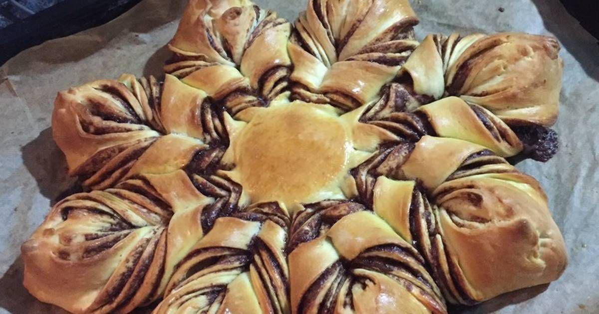 Cozonac floare cu ciocolată, un deliciu spectaculos la masa de Paști ...