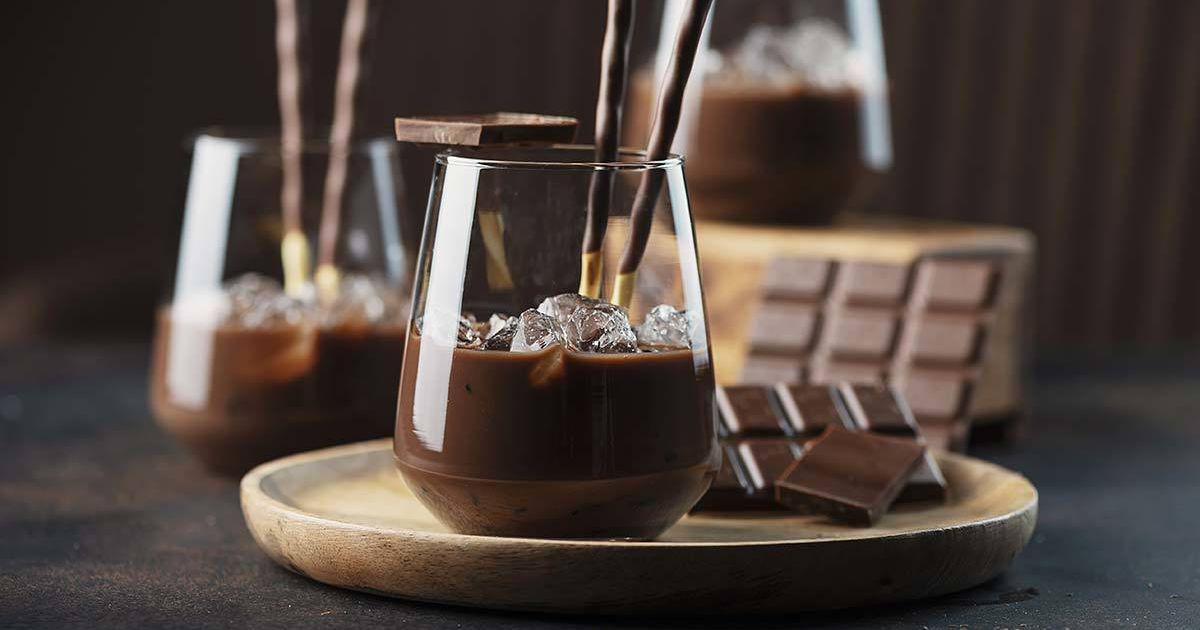 Lichior de ciocolată. De ce această băutură este preferata femeilor?