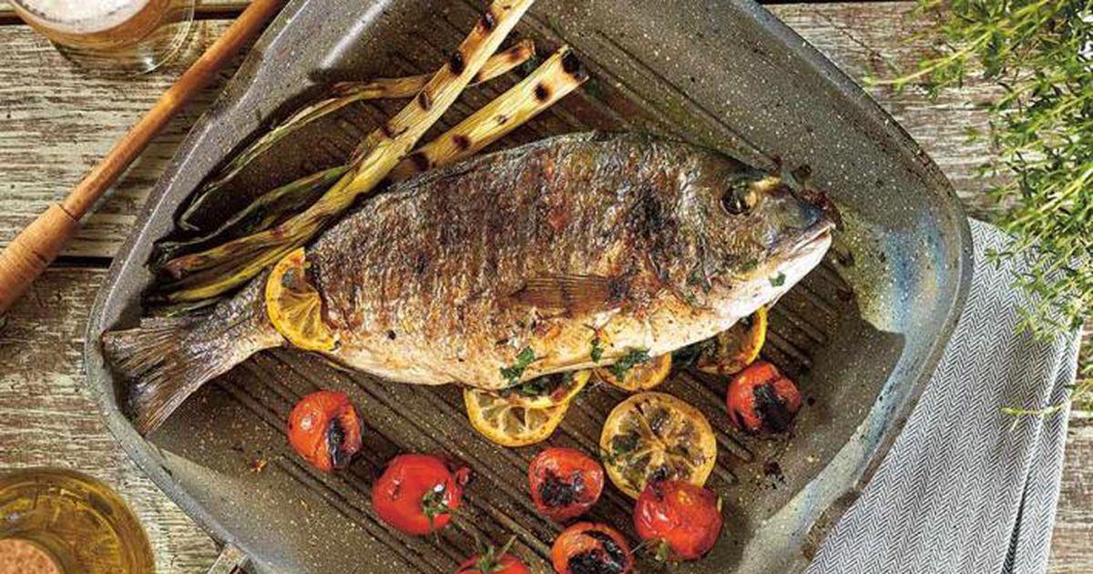 Cum preparăm corect dorada la grătar