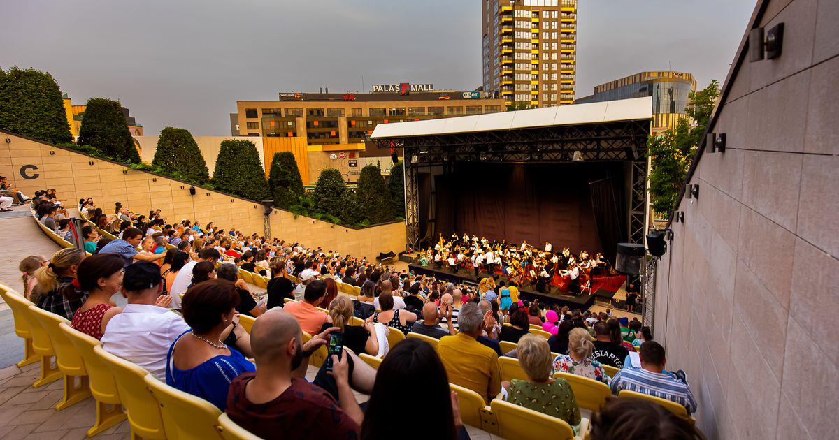 Filarmonica Moldova din Iași va începe concertele la Teatrul de Vară ...