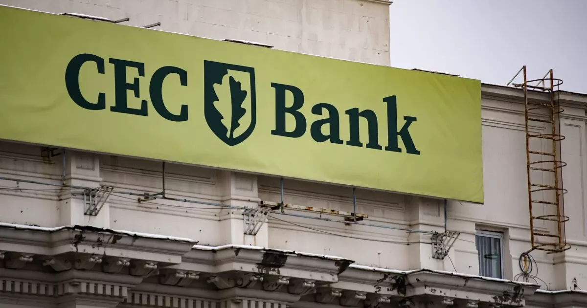 Schimbare importantă pentru românii care au cont la CEC Bank. Iată ce ...
