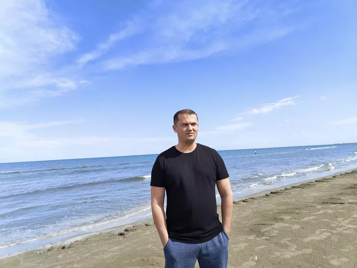 Adrian Bursuc, patronul de la Body Line, a fost încătușat aseară. A ...