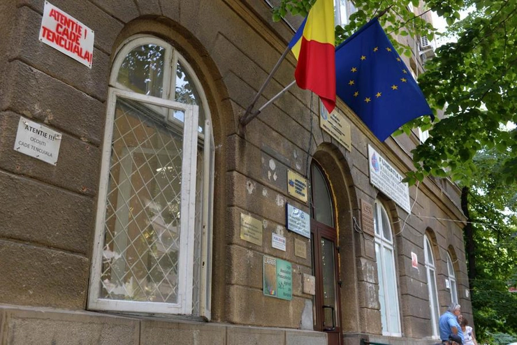 Școli postliceale FEG, fără săli de clasă pentru desfășurarea orelor!